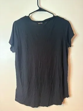 MICHAEL Michael Kors | Tops | Michael Michael Kors Black Vneck Short ...